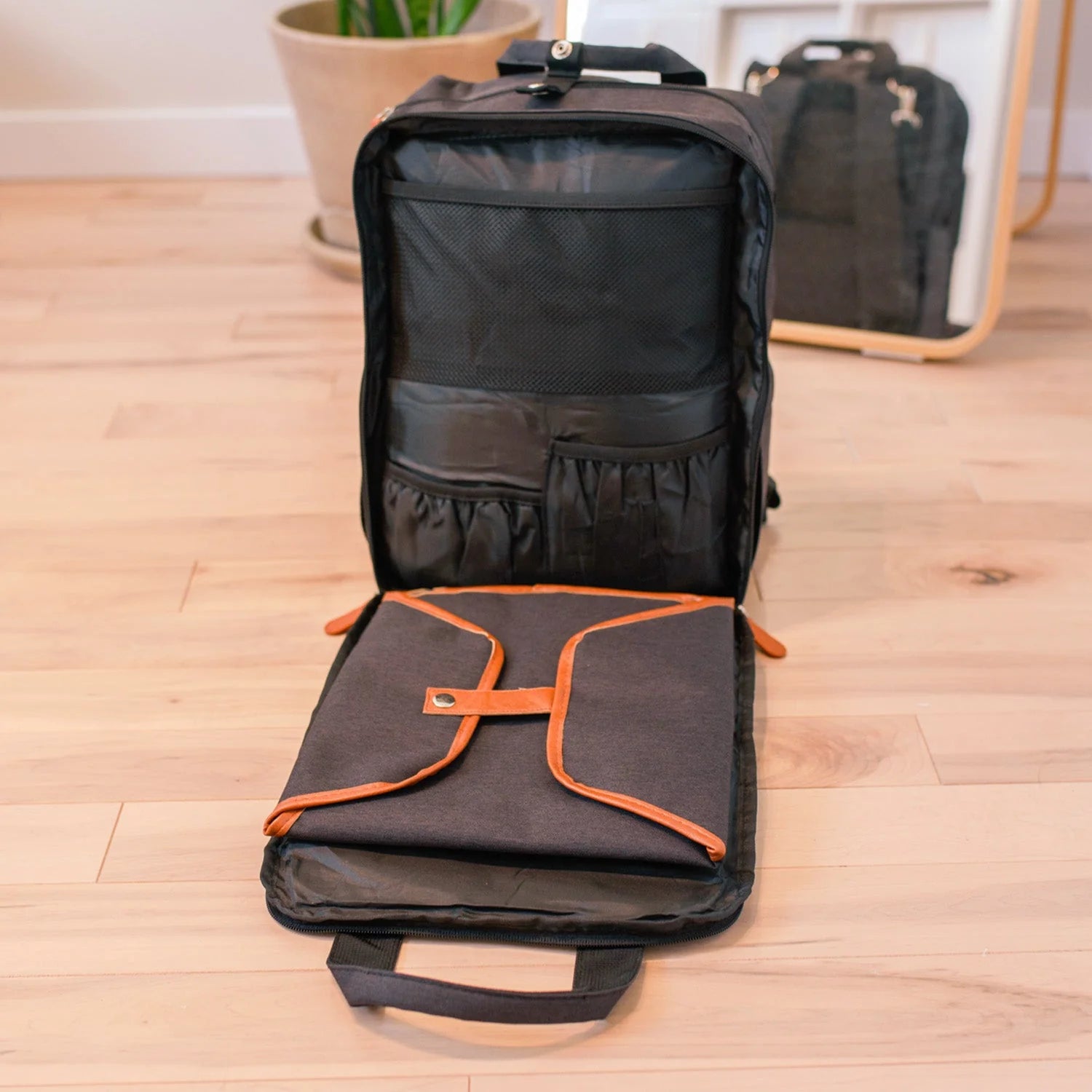 La Petite Ourse Signature Diaper Bag – Nos Saisons Boutique &Co par la ...